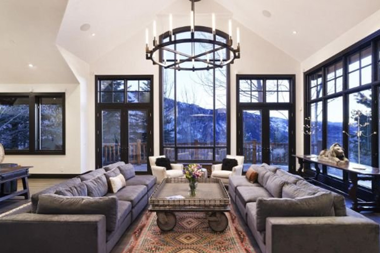 Aspen Nightlife - 8 Bars & Clubs to Add to Your Bucket List